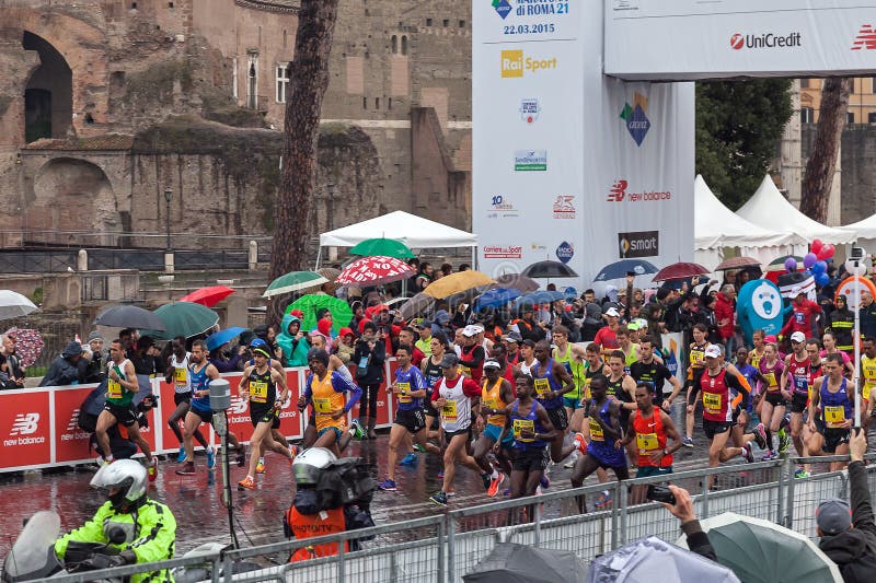 The start of the Marathon editorial stock photo. Image of early - 52157433