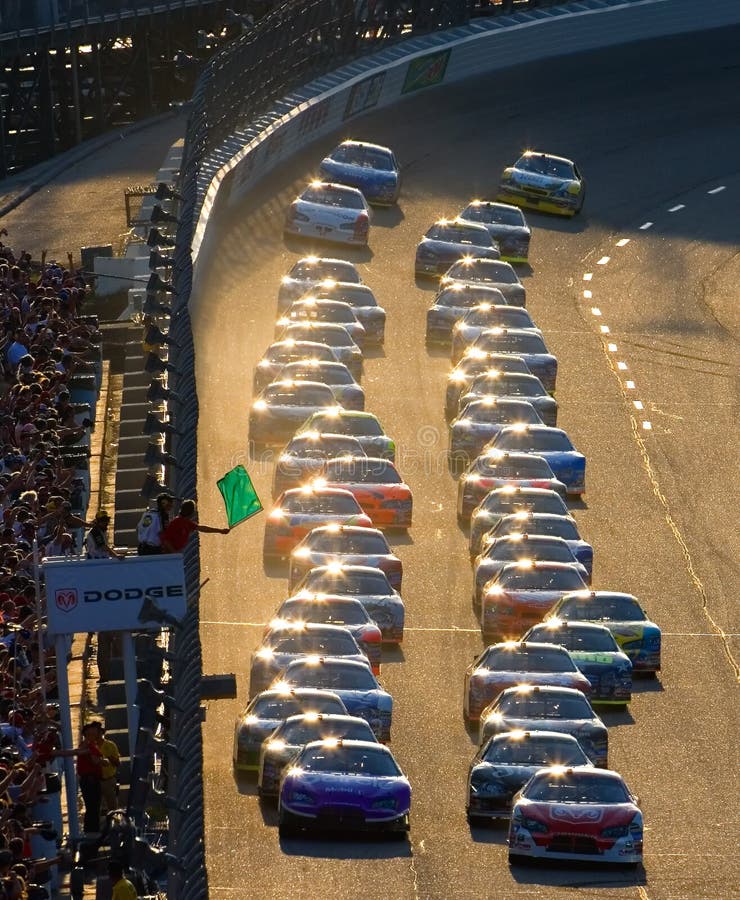 Start of a NASCAR Race editorial photo. Image of professional - 9510056