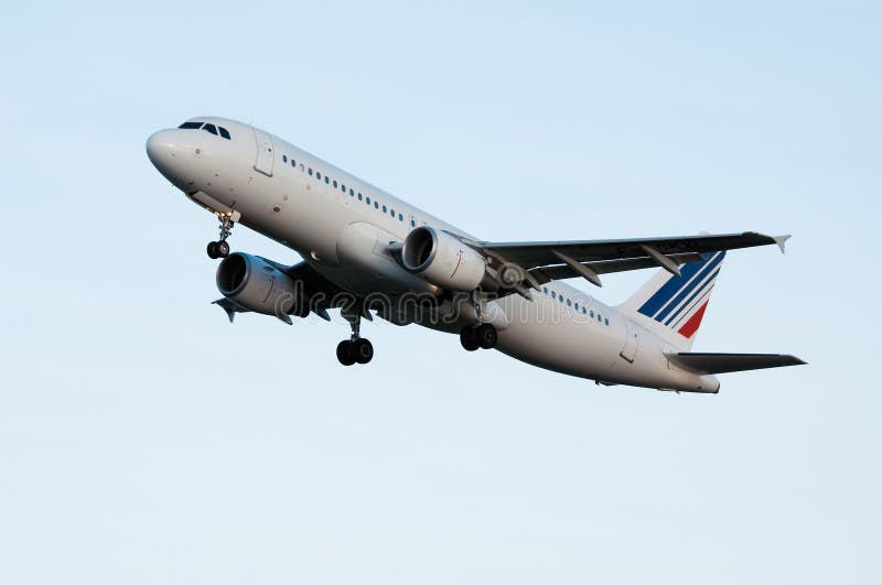 Samolot podczas startu obraz stock. Obraz złożonej z wakacje - 1665413