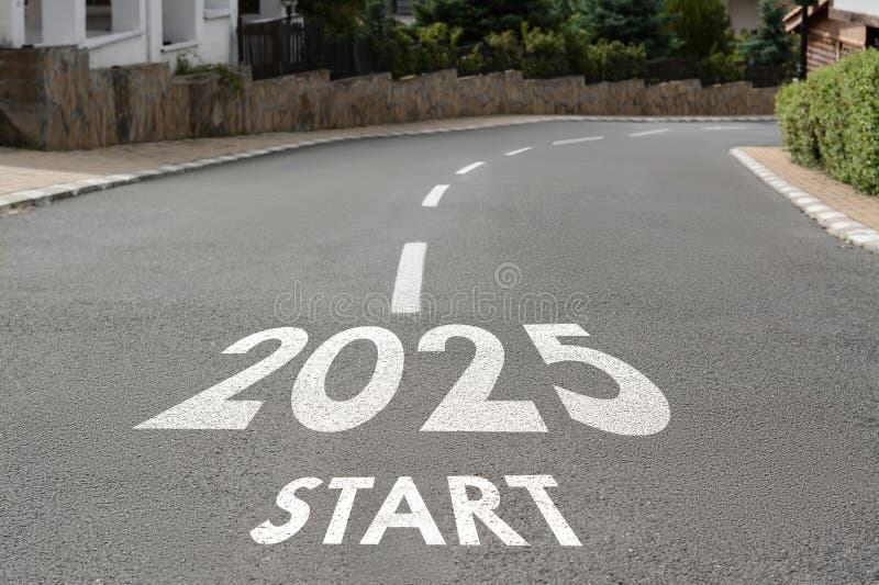 2025 Start Sign on Asphalt Road. Concept of New Year, Fresh Beginning ...