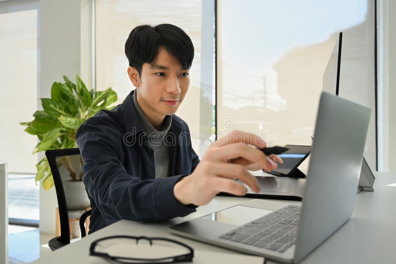 Start Up Businessman Pointing on Screen, Checking Online Information on ...