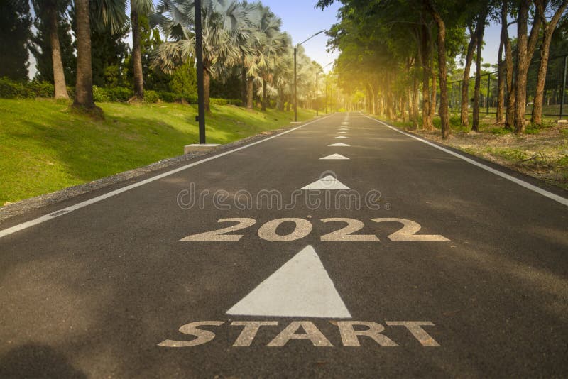 Start 2022 Written on Road in the Middle of Empty Asphalt Road Stock ...