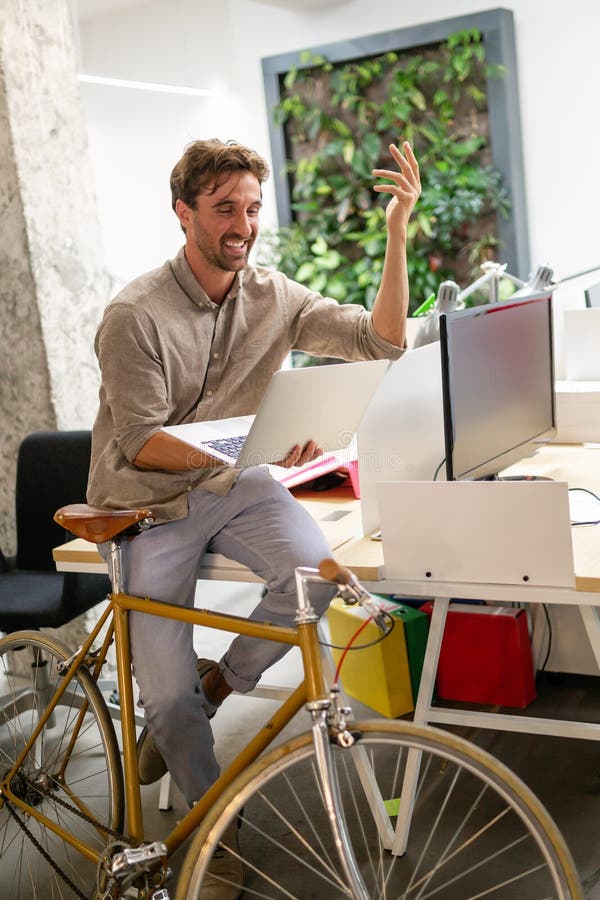 Startup Business, Software Developer Business People Working on ...