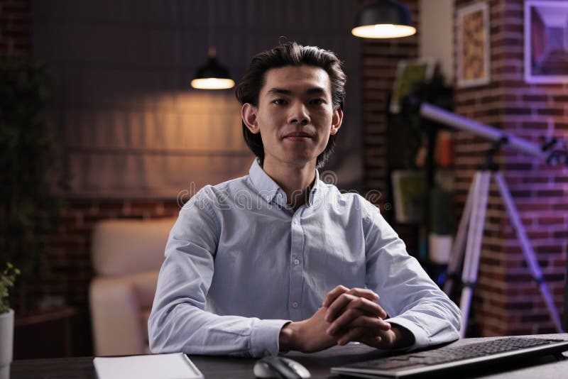 Startup Employee Working on Computer Stock Photo - Image of email, desk ...