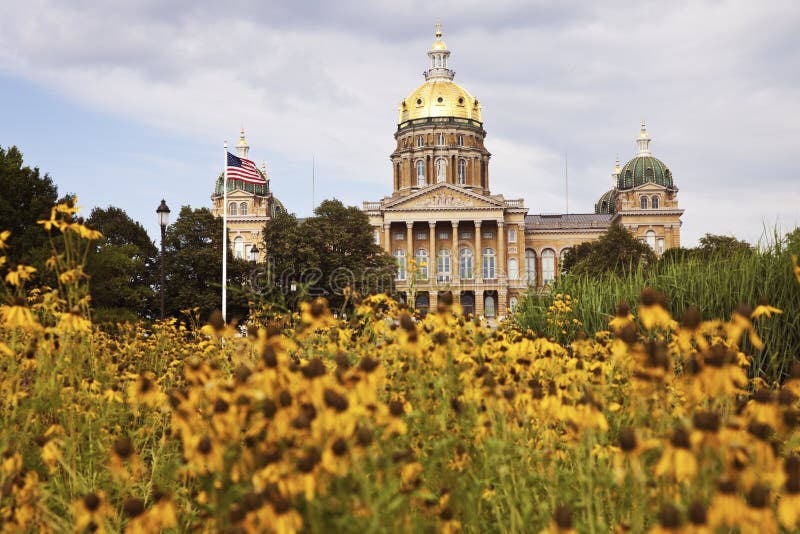 Iowa State Capitol stock photo. Image of historical, curves - 43315000