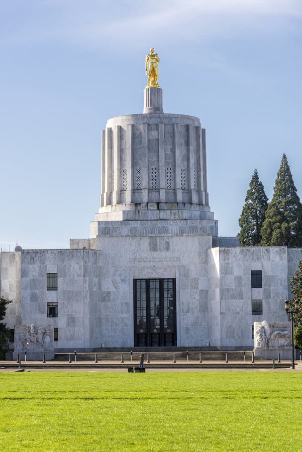 State Capitol Building Salem Oregon. Editorial Image - Image of state ...
