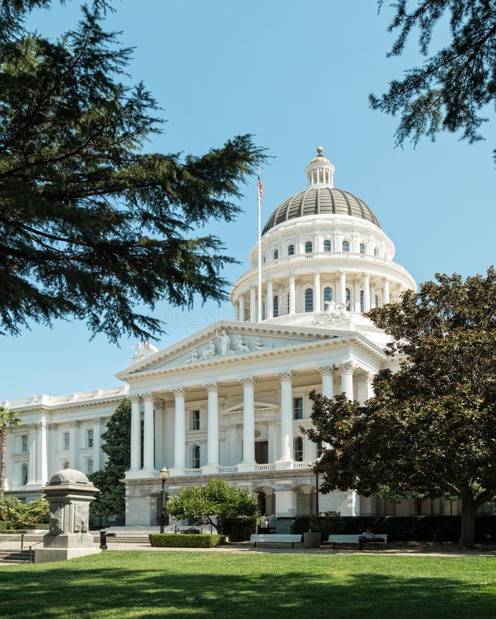 State Capitol, Sacramento, California Stock Image - Image of fall, gold ...