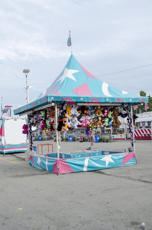 State Fair Prizes editorial image. Image of minnions - 44577525