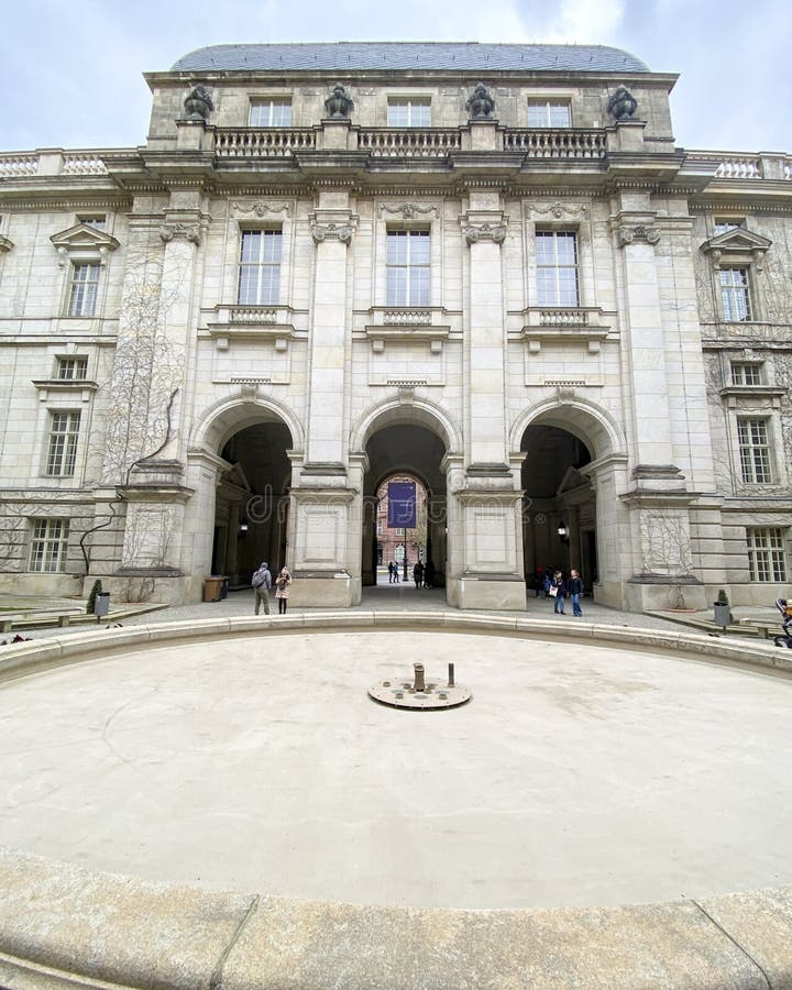 The State Library in Berlin Editorial Stock Photo - Image of reflection ...