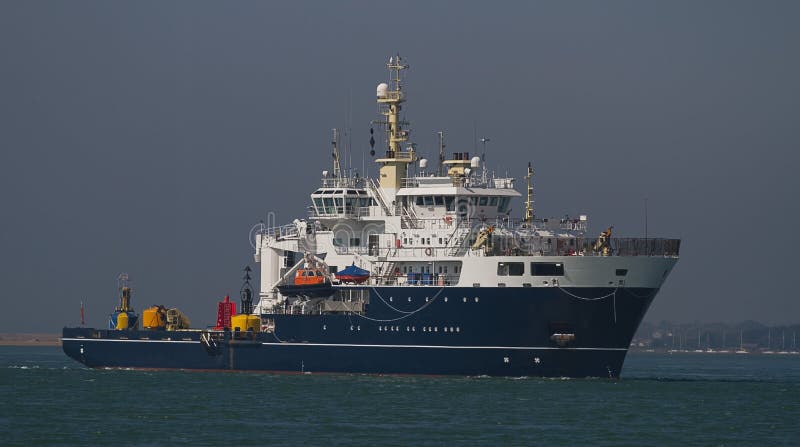 Statek na oceanie obraz stock. Obraz złożonej z światło - 86647317