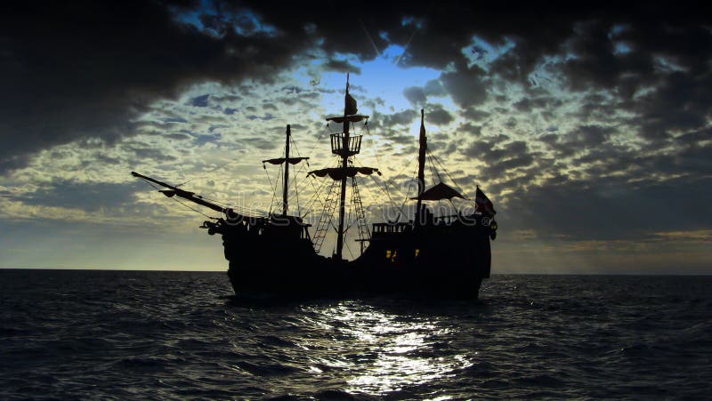 Statek Piracki obraz stock. Obraz złożonej z wodny, oceany - 83415769