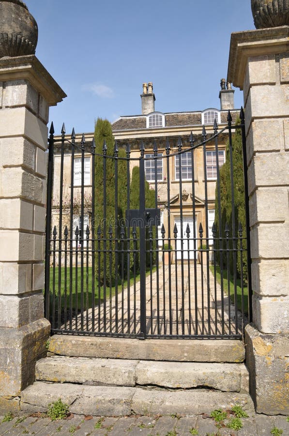 114 Stately Home Gates Stock Photos - Free & Royalty-Free Stock Photos ...