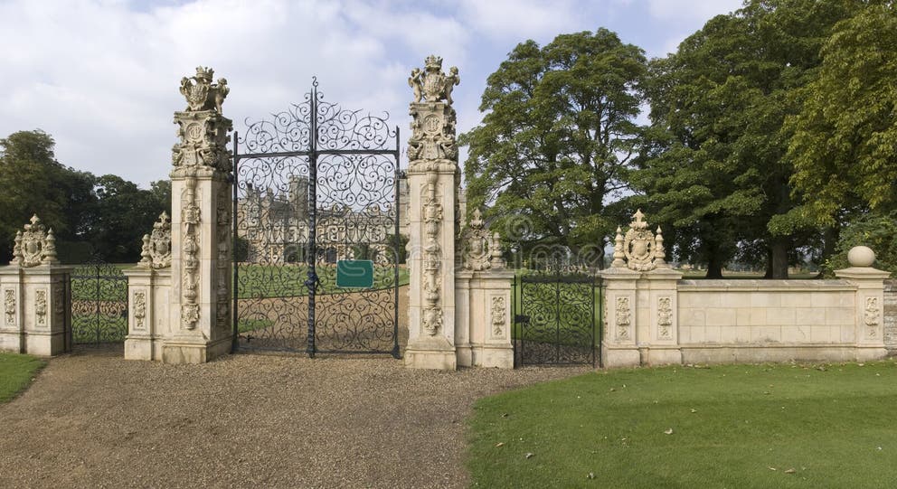 114 Stately Home Gates Stock Photos - Free & Royalty-Free Stock Photos ...