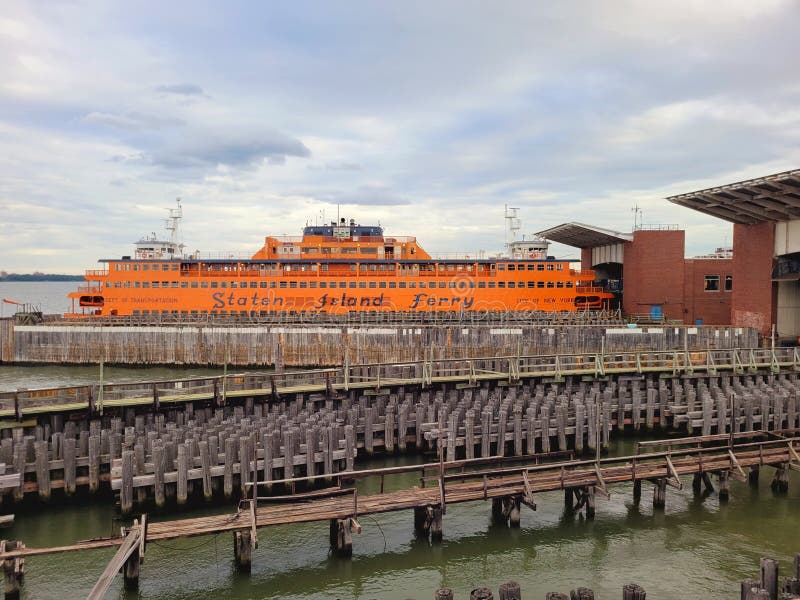 Staten Island Ferry port editorial stock photo. Image of boat - 285413658