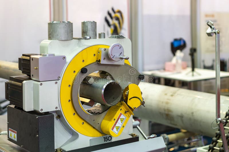 Stationary Automatic and Precision Electric Pipe Cold Cutter Machine is ...