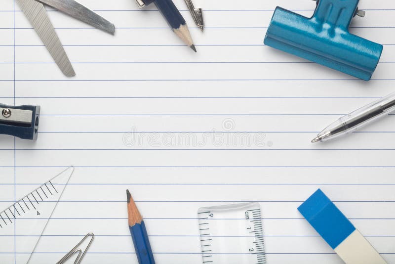 Writing paper on corkboard stock image. Image of sticky - 16393289