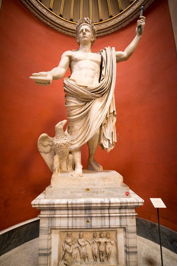 Statua Di Claudius Head Dell'imperatore Immagine Stock - Immagine di ...