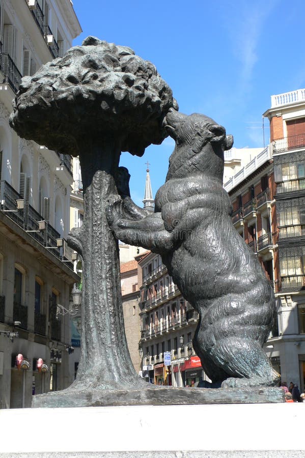 Corbezzolo, Simbolo Di Madrid Fotografia Stock Editoriale - Immagine di ...