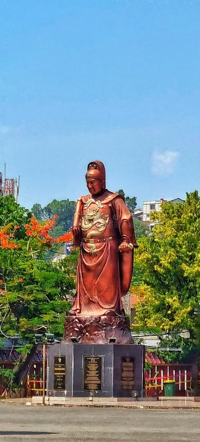 Statue of Admiral Cheng Ho editorial photography. Image of monument ...