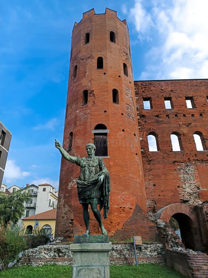 Statue of Augustus Caesar editorial stock image. Image of light - 338466604