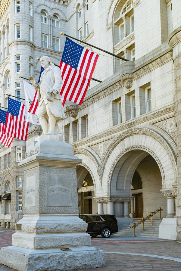 Statue of Benjamin Franklin at the Post Office Building Surrounded by ...