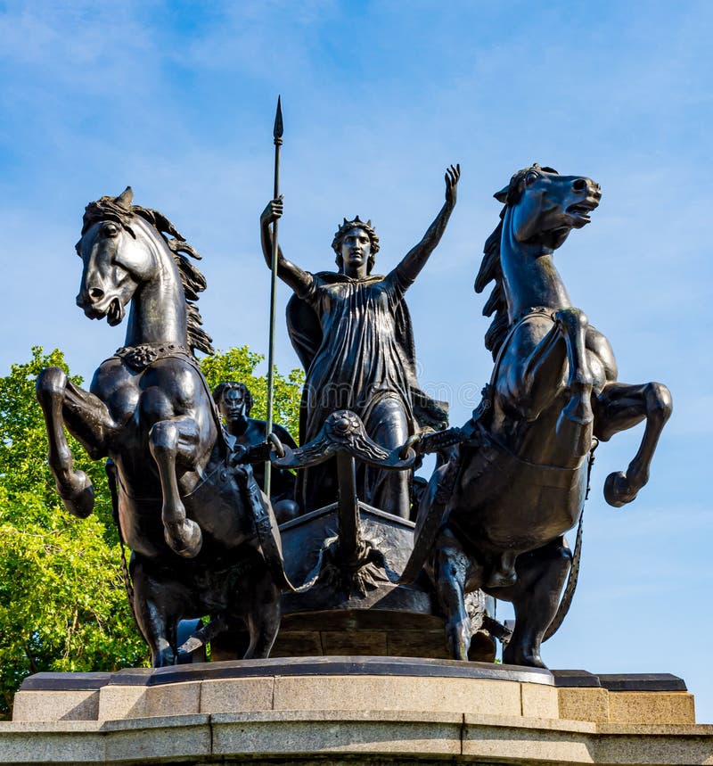 Statue of Boadicea in Westminster Editorial Stock Photo - Image of ...