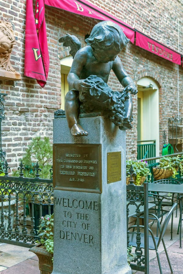 Statue of the child editorial photo. Image of child - 258004426