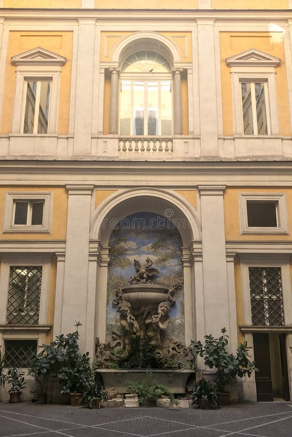 Statue in Courtyard in Rome Editorial Stock Photo - Image of italia ...