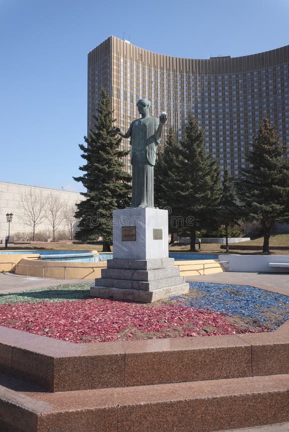 Statue de Cora-Persephone photographie éditorial. Image du grec - 72021357