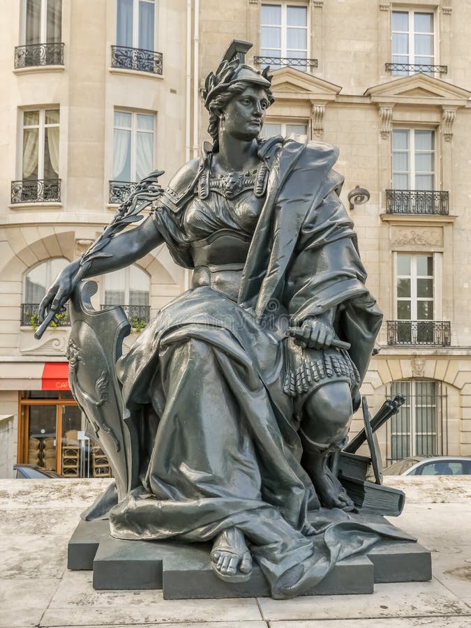 Statue De L'Europe Devant Le Musée D'Orsay De ` De D Image éditorial ...