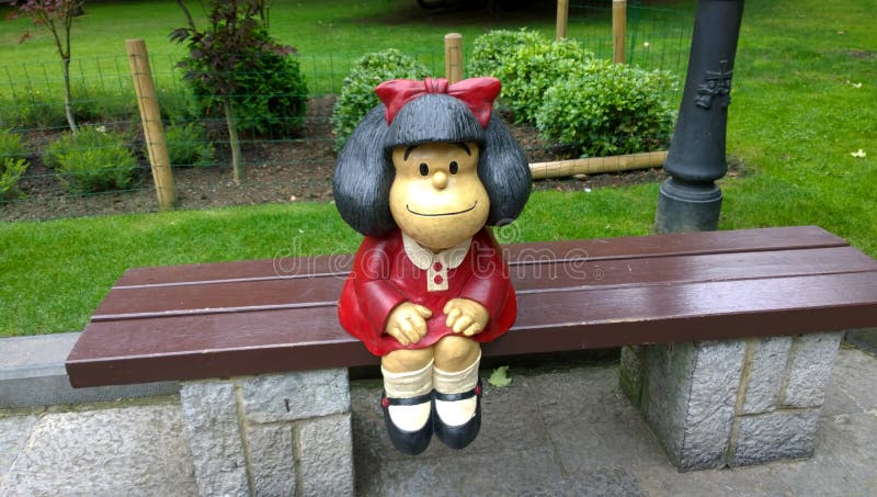 Statue De Mafalda à Oviedo, Espagne Photo stock éditorial - Image du ...