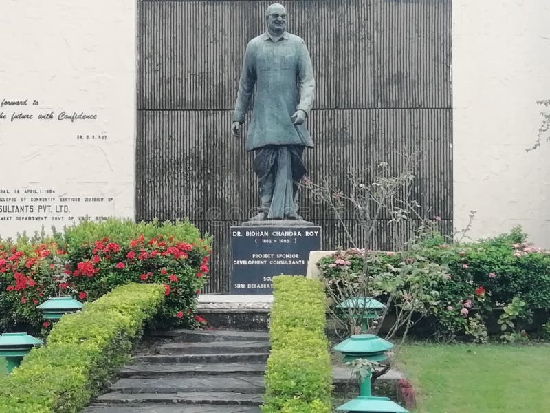 Statue editorial photography. Image of statue, bidhan - 128856662