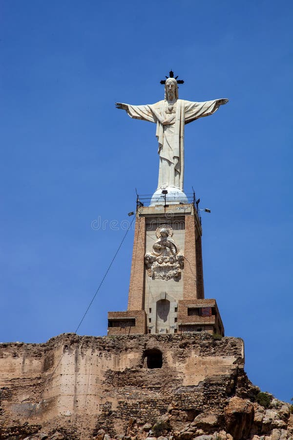Statue Du Christ La Grande Roche, Espagne Photo stock - Image du course ...