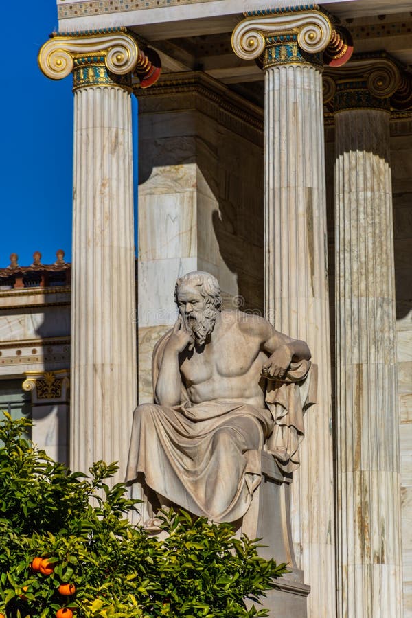 Statue Du Philosophe Grec Socrates Photo stock - Image du néoclassique ...