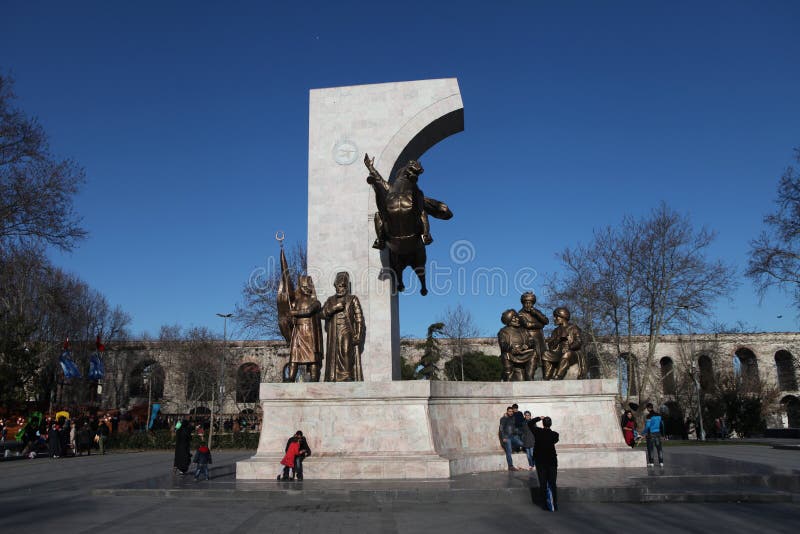 Statue of Sultan Hasanuddin Stock Image - Image of statue, riding: 96547831