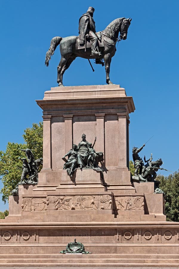 Statue of Giuseppe Garibaldi Stock Image - Image of hero, popular: 58867029