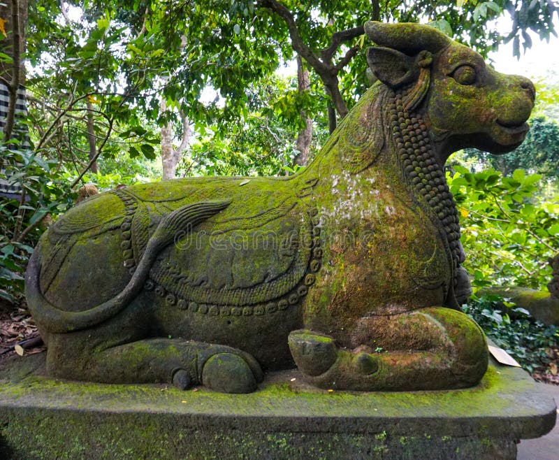877 Statue Covered Moss Stock Photos - Free & Royalty-Free Stock Photos ...