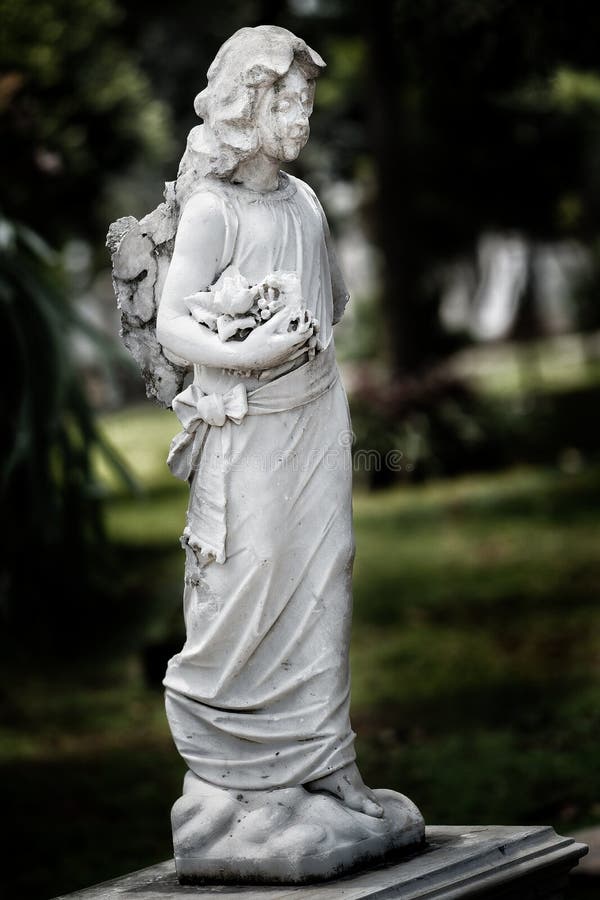 Statue Graveyard Old Ancient History Stock Photo - Image of statue ...