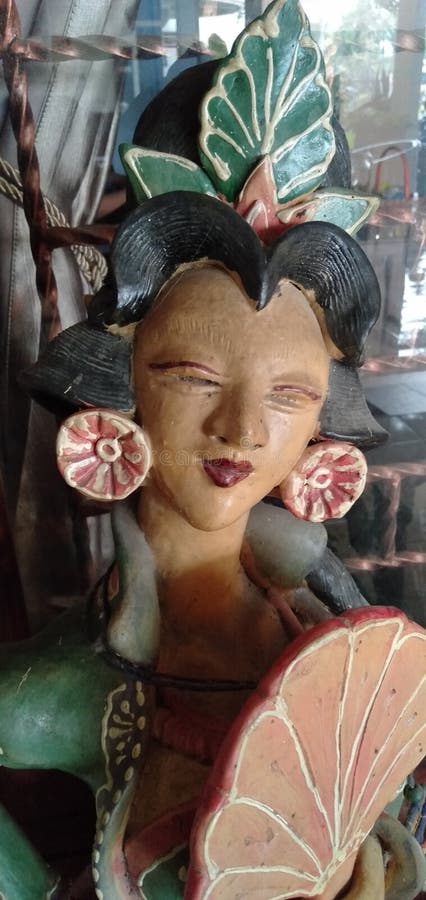 Expression of Javanese Dancer Statue Stock Photo - Image of sculpture ...