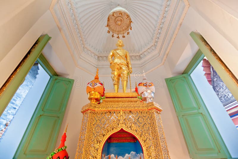 Statue King of Thailand, Rama IV in Thai Style Stock Image - Image of ...