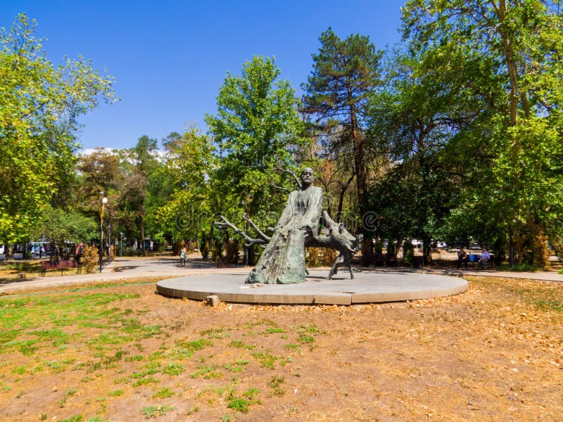 Statue of Komitas Vardapet, Yerevan Editorial Image - Image of komitas ...