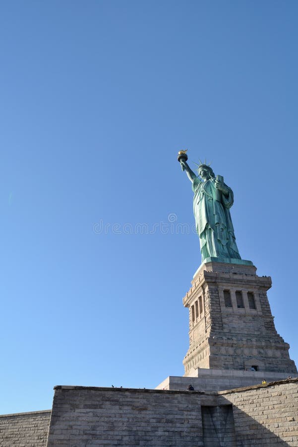 Statue of Liberty Facing Sun Stock Photo - Image of giant, harbor: 69046390