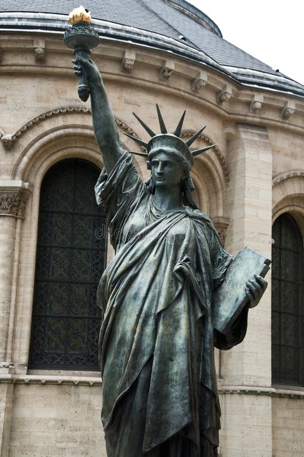 Statue of Liberty and Eiffel Tower in Paris Stock Photo - Image of ... Statue of Liberty and Eiffel Tower in Paris Stock Photo - Image of ...
