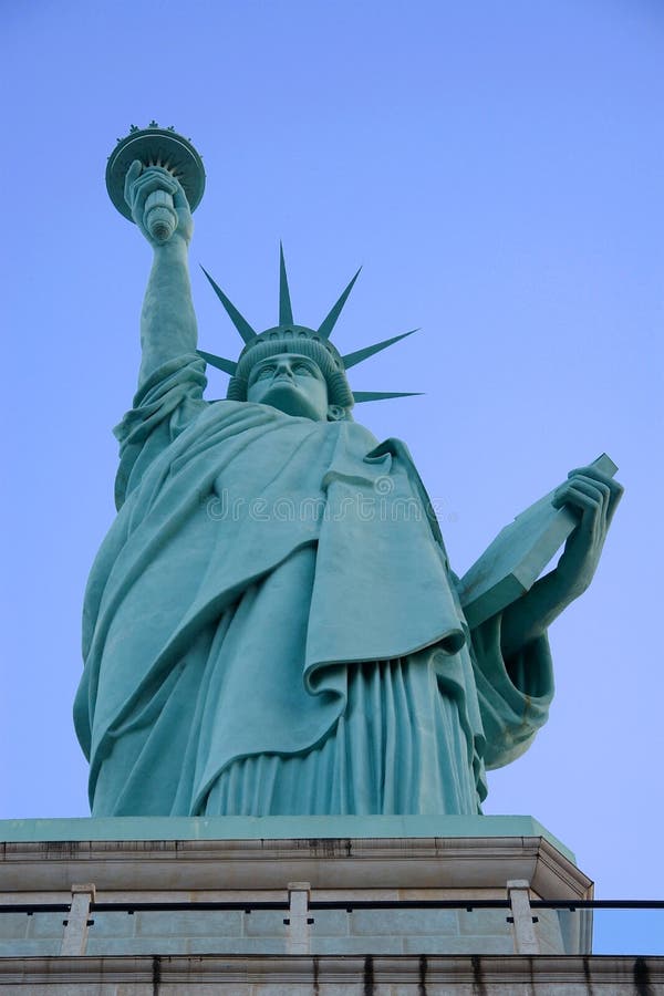 Statue of Liberty Replica in Front of a Store. Stock Photo - Image of ...