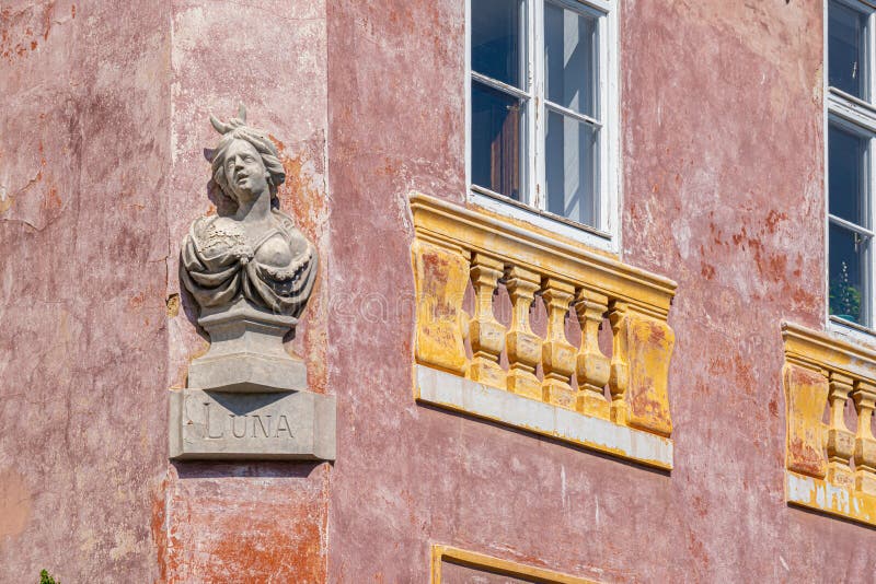 Statue Of Luna The Roman Goddess Of The Moon On The Facade Of A Building Editorial Stock Image