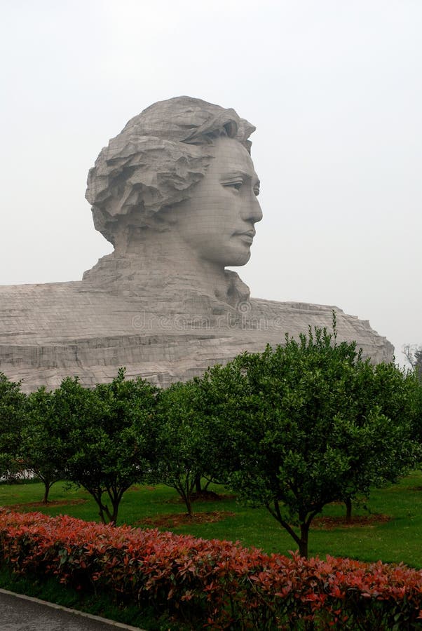 Statue of Mao Zedong in Chengdu Editorial Image - Image of asia, great ...