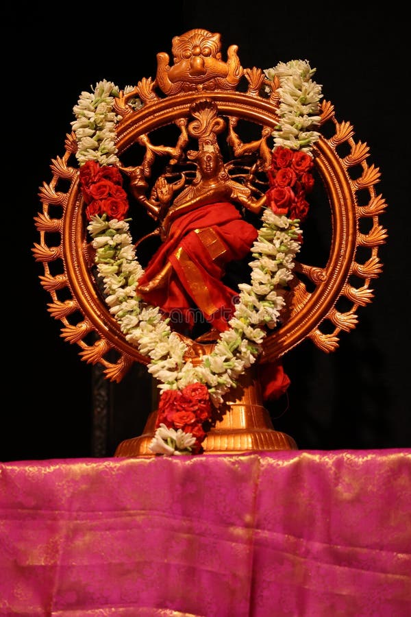 Statue of Natarajar stock photo. Image of bharatanatyam - 320831300