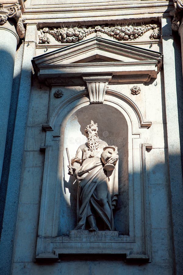 Statue in a niche stock photo. Image of saint, carved - 199112682