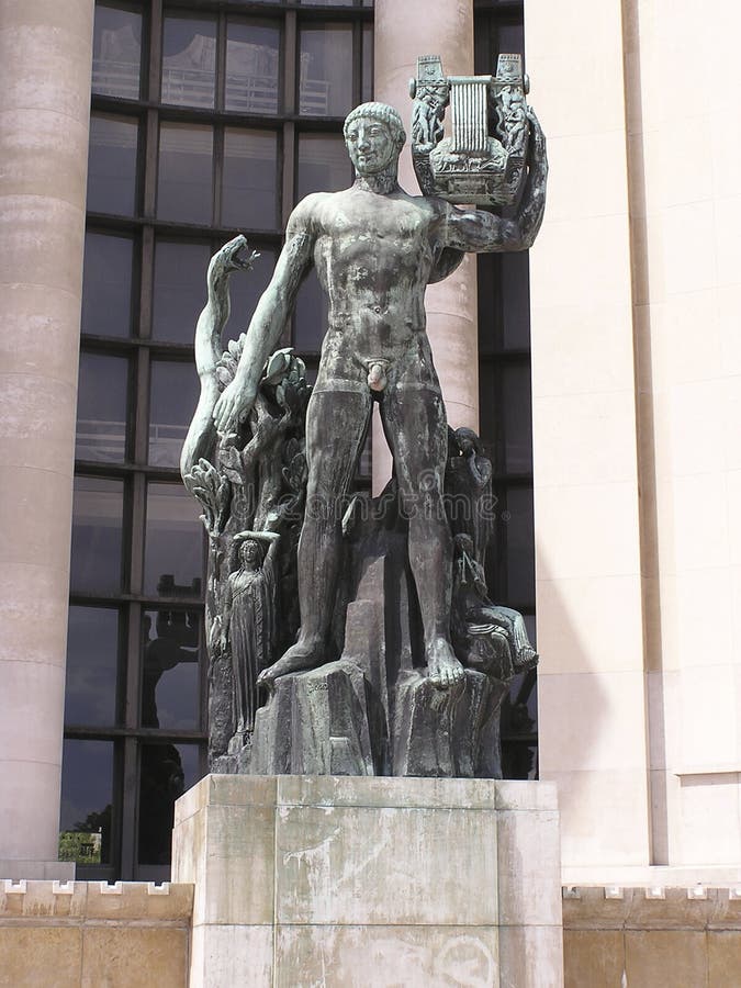 Statue d'Apollon Paris image stock. Image du statue, antique - 52017