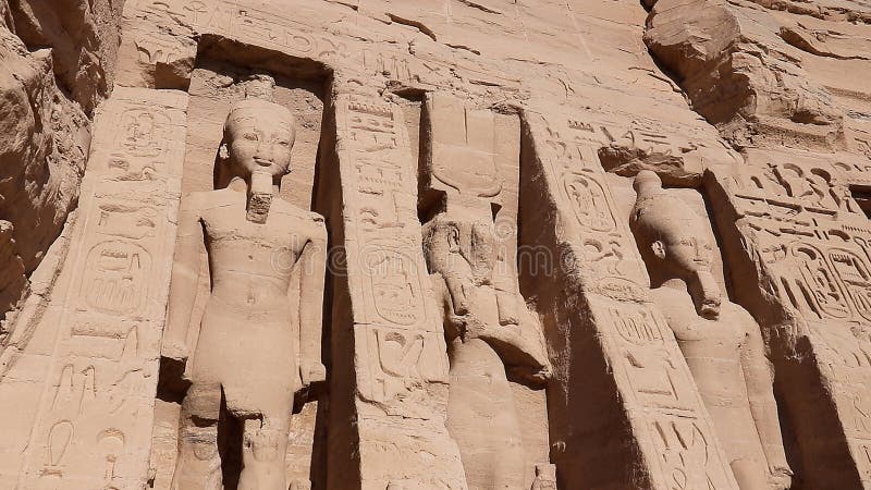 Statue of Ramesses II and Nefertari at Abu Simbel, Egypt. Stock Photo ...